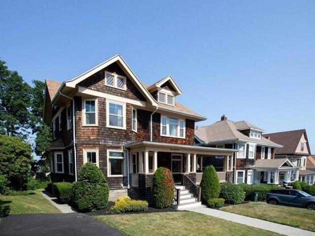 house with 4 bedroom, Fall River MA DS104478726