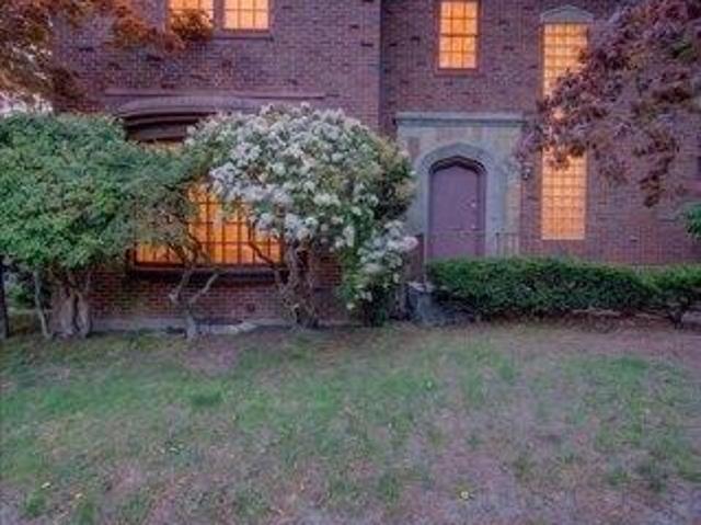 house with 4 bedroom, Fall River MA DS102726220