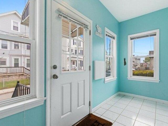 house with 4 bedroom, Fall River MA DS103128504