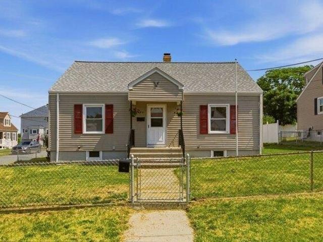 house with 4 bedroom, Fall River MA ES104045310