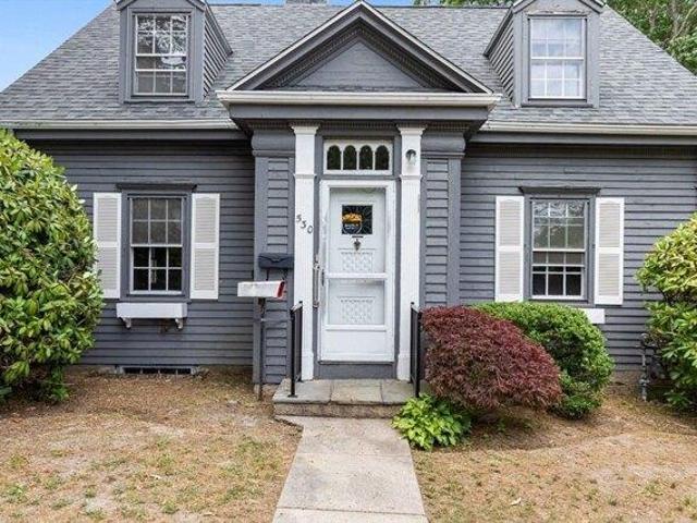 house with 4 bedroom, Fall River MA ES104150728