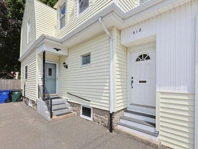 house with 4 bedroom, Fall River MA ES104650372