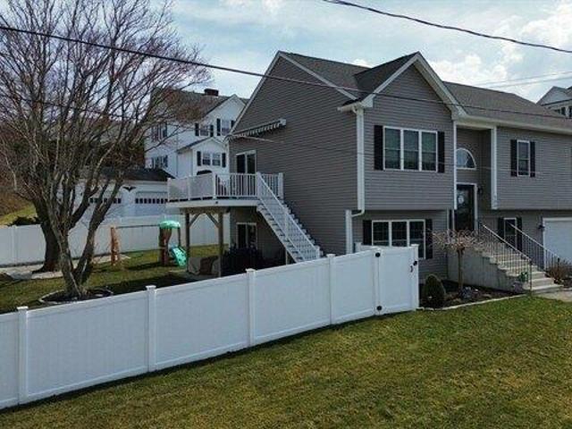 house with 4 bedroom, Fall River MA ES104810955