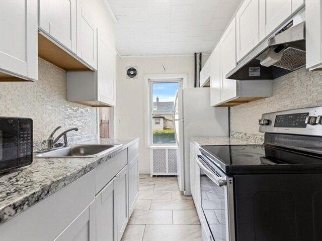 house with 4 bedroom, Fall River MA ES104835296