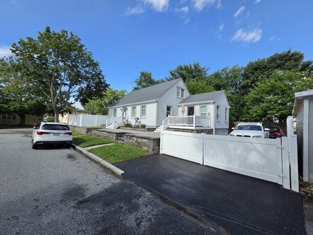 house with 4 bedroom, Fall River MA ES105080709