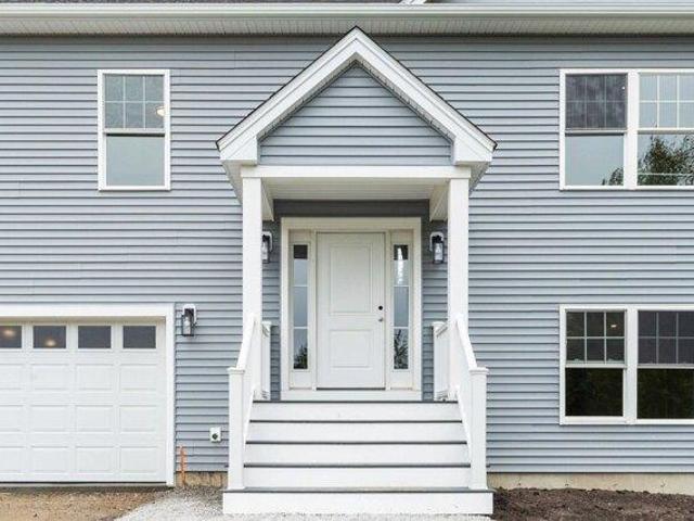 house with 4 bedroom, Fall River MA ES105082468