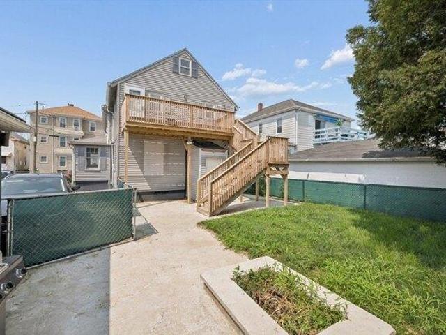 house with 4 bedroom, Fall River MA ES105094690