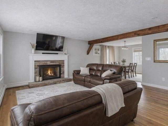 house with 4 bedroom, Falmouth MA DLS101577143