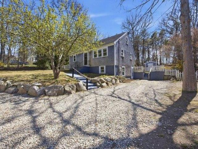 house with 4 bedroom, Falmouth MA DLS102763147
