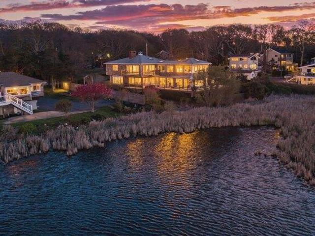 house with 4 bedroom, Falmouth MA ES104849090