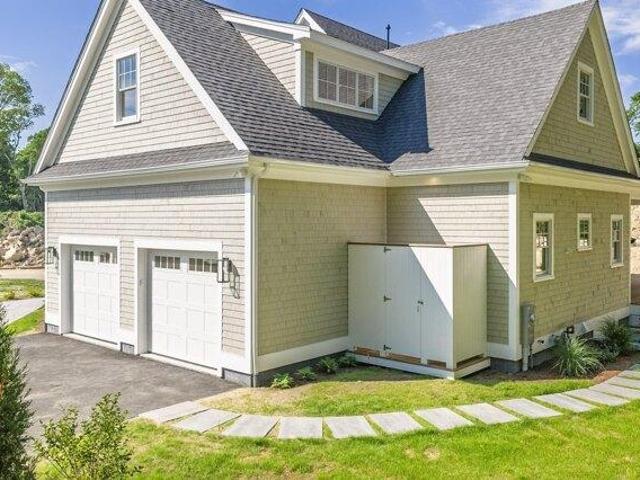 house with 4 bedroom, Falmouth MA ES104850824
