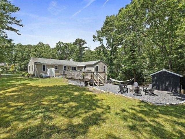 house with 4 bedroom, Falmouth MA ES104921515
