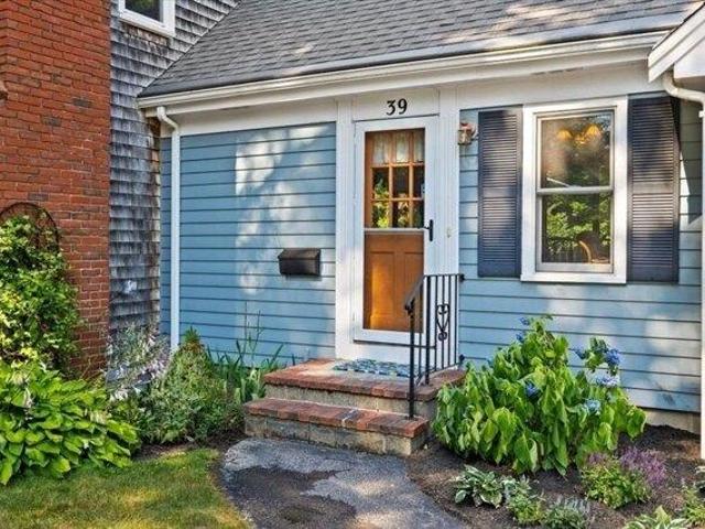 house with 4 bedroom, Falmouth MA ES105059832