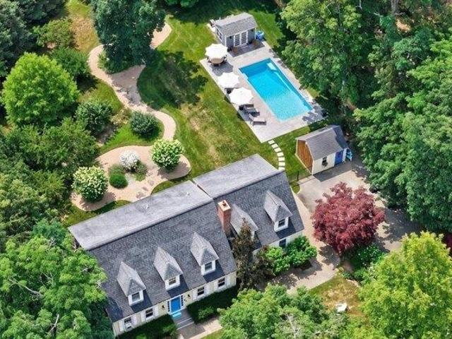 house with 4 bedroom, Falmouth MA ES105082833