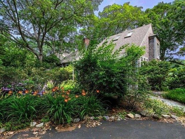 house with 4 bedroom, Falmouth MA ES105107583