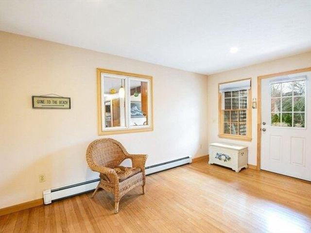 house with 4 bedroom, Falmouth MA ES105139915