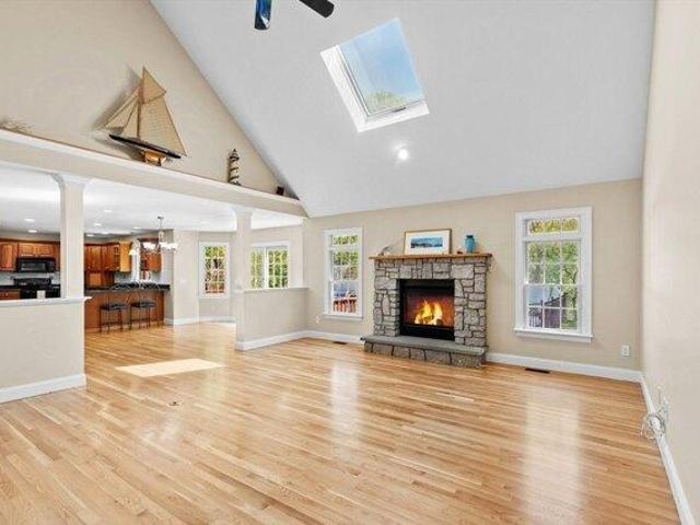 house with 4 bedroom, Falmouth MA ES105207563