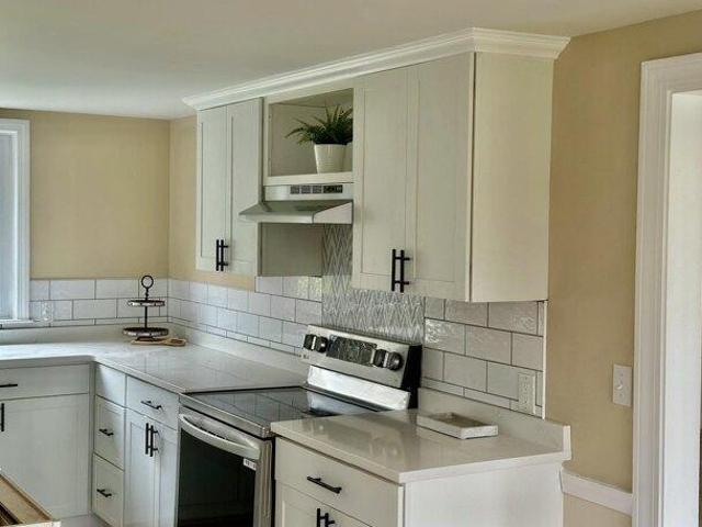 house with 4 bedroom, Falmouth ME DLS101705865