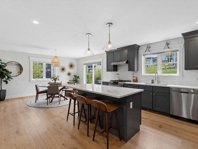 house with 4 bedroom, Falmouth ME ES104373855