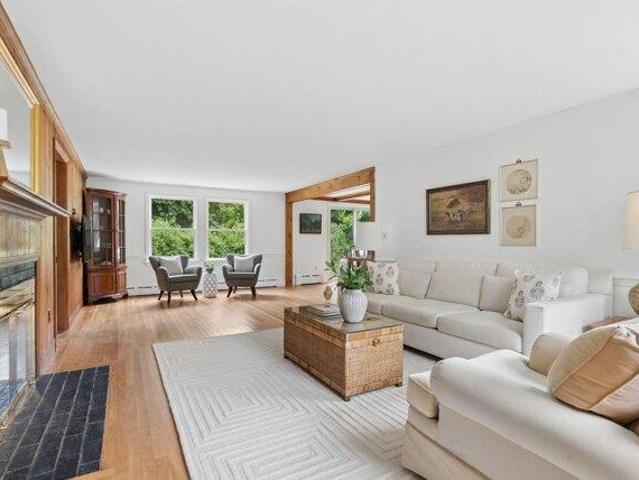 house with 4 bedroom, Falmouth ME ES105140389