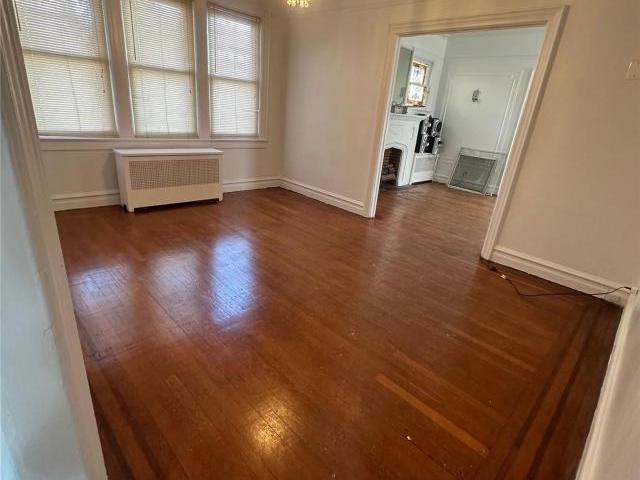 house with 4 bedroom, Far Rockaway NY DLS72691999