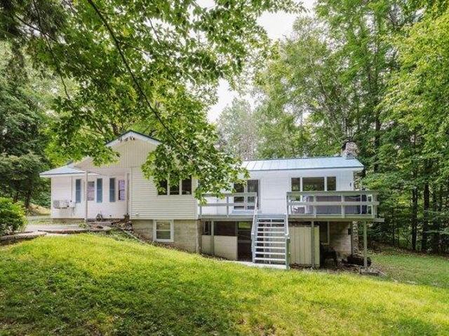 house with 4 bedroom, Farmington ME ES104407131