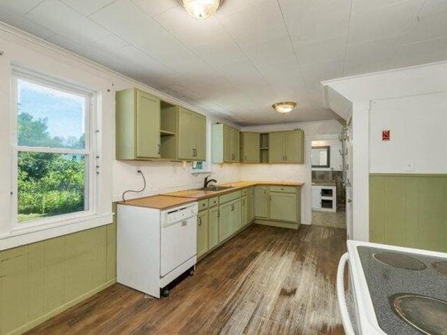 house with 4 bedroom, Farmington NH DS104190862
