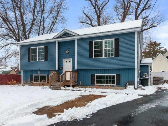 house with 4 bedroom, Farmington NH DS102313142