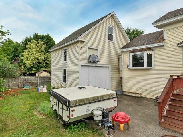 house with 4 bedroom, Farmington NH ES105192623
