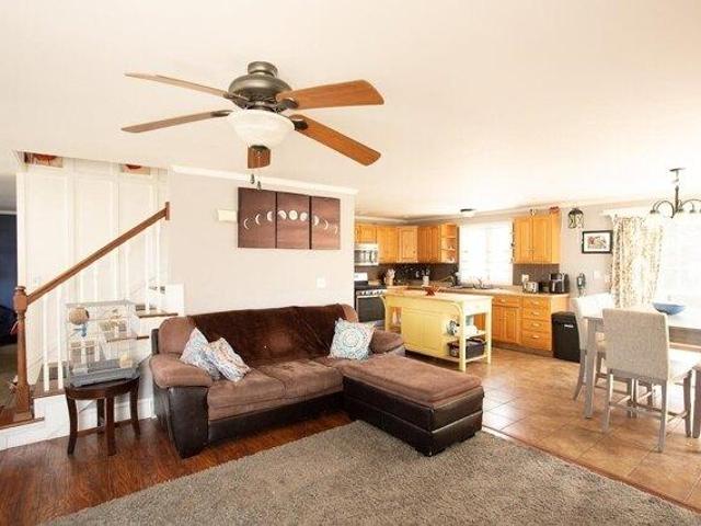 house with 4 bedroom, Farmington NH ES103186027