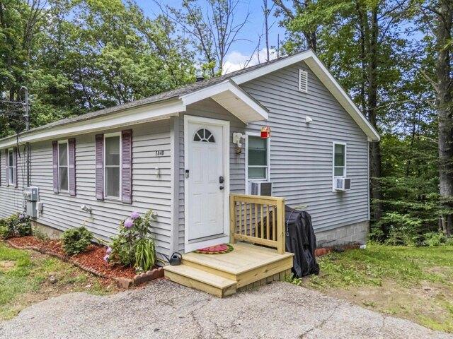 house with 4 bedroom, Farmington NH ES103851053