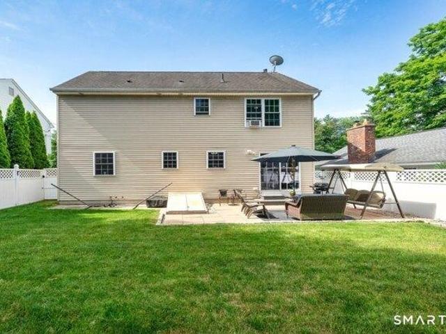 house with 4 bedroom, Farmington CT DS104478900