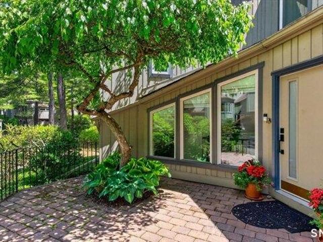 house with 4 bedroom, Farmington CT DS102478822
