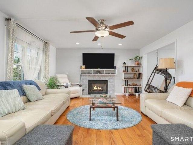 house with 4 bedroom, Farmington CT ES104853365
