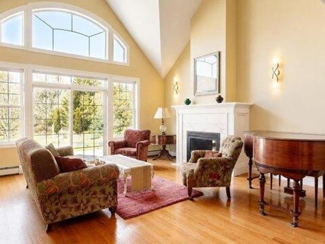 house with 4 bedroom, Ferrisburgh VT ES104788164