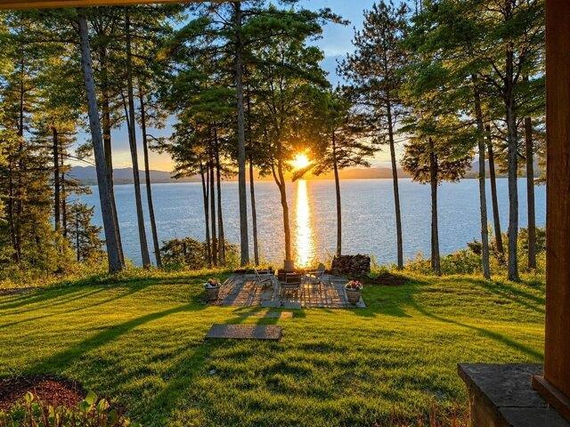 house with 4 bedroom, Ferrisburgh VT ES104835332