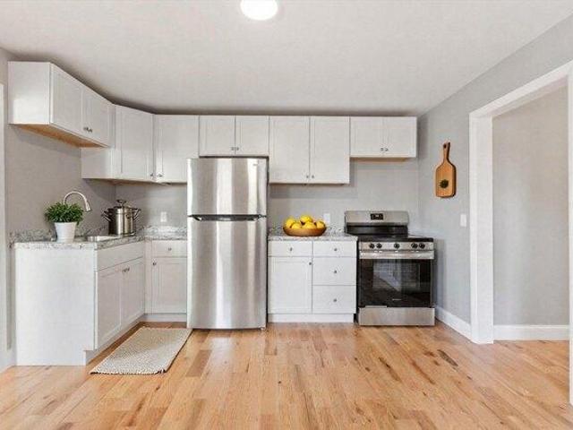 house with 4 bedroom, Fitchburg MA DS102026442