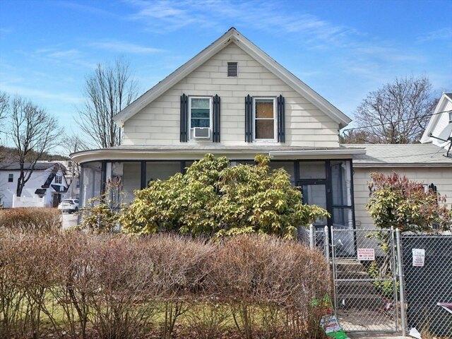 house with 4 bedroom, Fitchburg MA DS104152098
