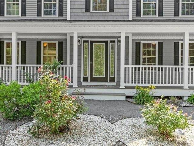 house with 4 bedroom, Fitchburg MA ES104720971
