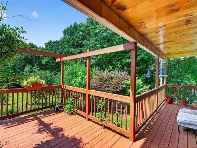 house with 4 bedroom, Fitchburg MA ES104789588