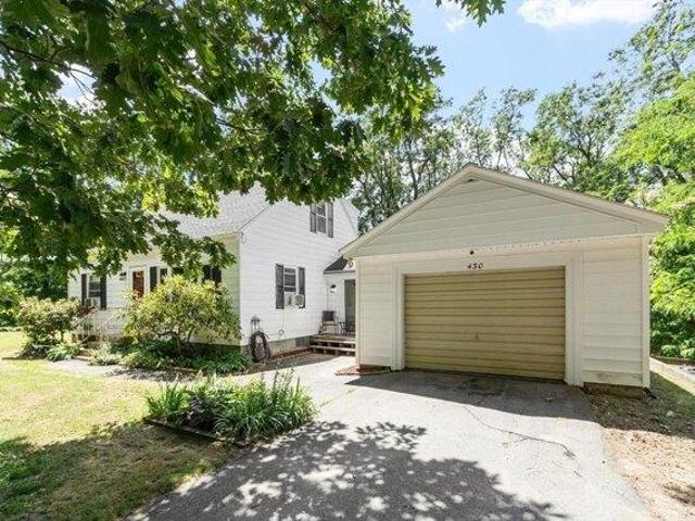 house with 4 bedroom, Fitchburg MA ES104807820