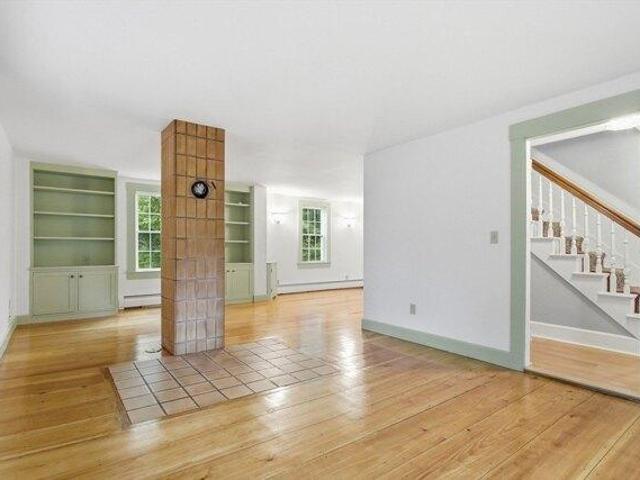 house with 4 bedroom, Fitchburg MA ES104810183