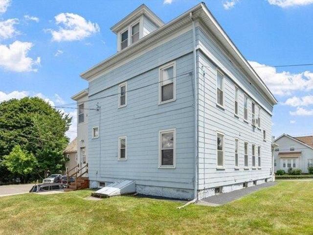 house with 4 bedroom, Fitchburg MA ES104850850