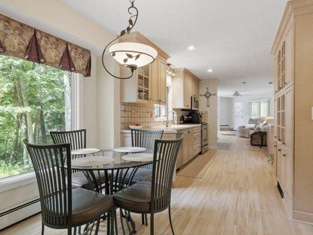 house with 4 bedroom, Fitchburg MA ES104850941