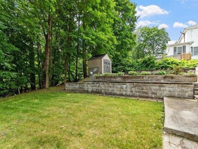 house with 4 bedroom, Fitchburg MA ES104850982