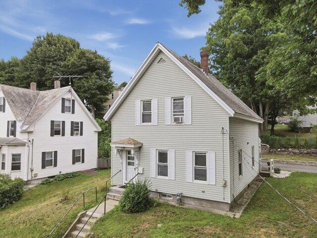 house with 4 bedroom, Fitchburg MA ES104994919