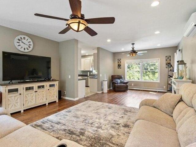 house with 4 bedroom, Fitchburg MA ES105080964