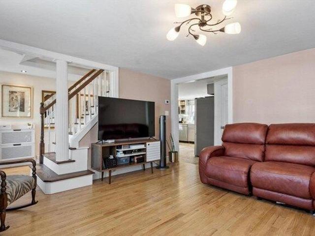 house with 4 bedroom, Fitchburg MA ES105095644