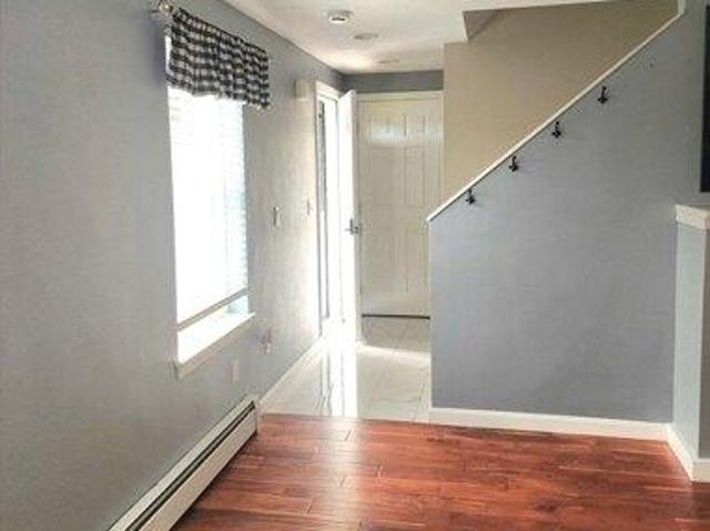 house with 4 bedroom, Fitchburg MA ES105277752