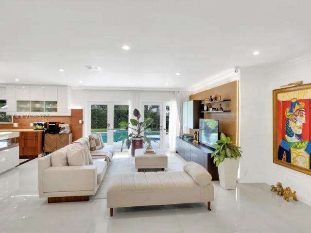 house with 4 bedroom, Fort Lauderdale Fl FL DS102659271